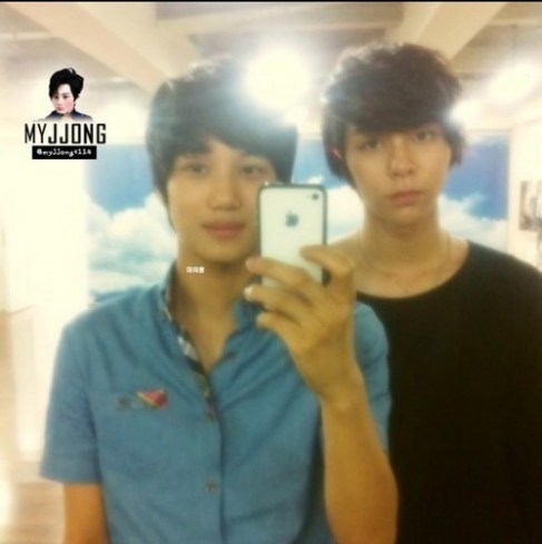 카이 오른쪽? 누구야? - 인스티즈(instiz) 연예 카테고리