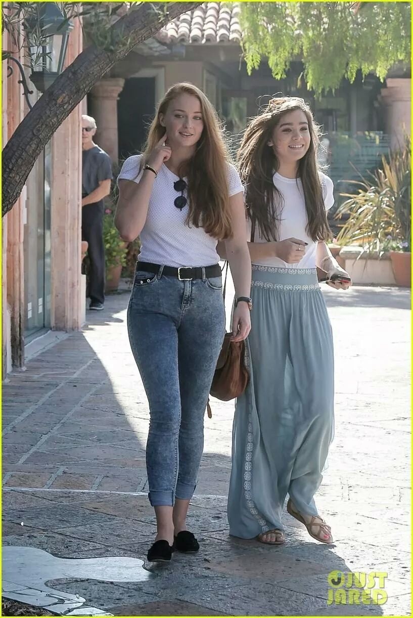 왕좌의 게임 산사 스타크 근황.jpg - 인스티즈(instiz) 이슈 카테고리