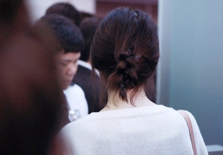 아이유 뒷모습.JPEG - 인스티즈(instiz) 인티포털 카테고리