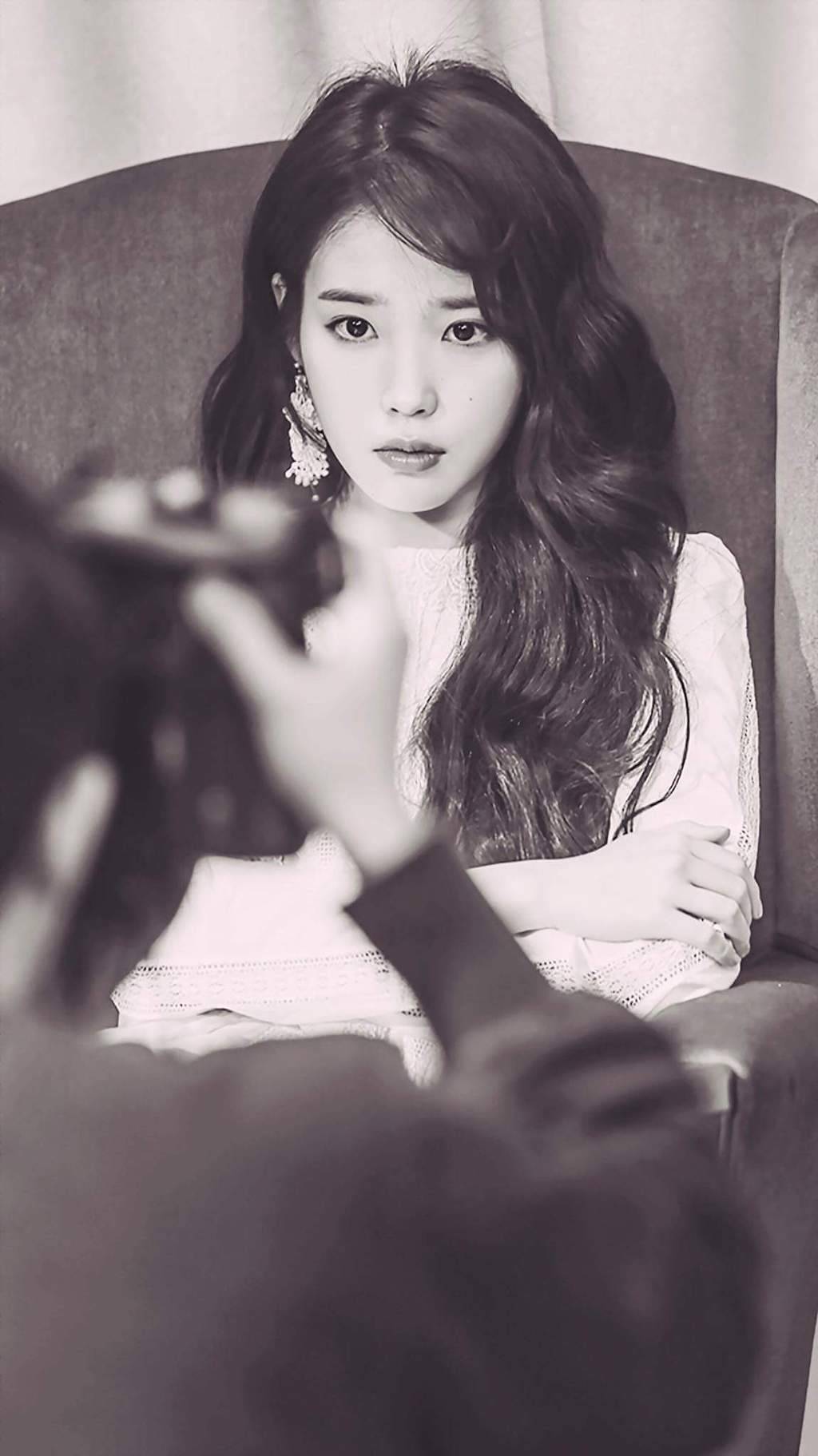 2개가 이어진다는 아이유 뮤직비디오 - 인스티즈(instiz) 인티영상 (종료) 카테고리