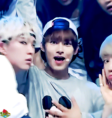 그냥 올리는 세븐틴 움짤 모음 ④ - 준 (ㅅㅇㅈㅇ) - 인스티즈(instiz) 세븐틴 카테고리