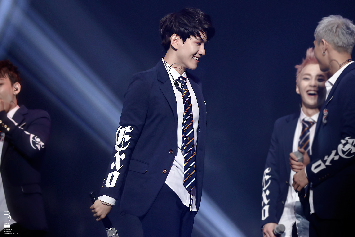 140415 중독 컴백 쇼케이스 백현이 - 인스티즈(instiz) 엑소 카테고리