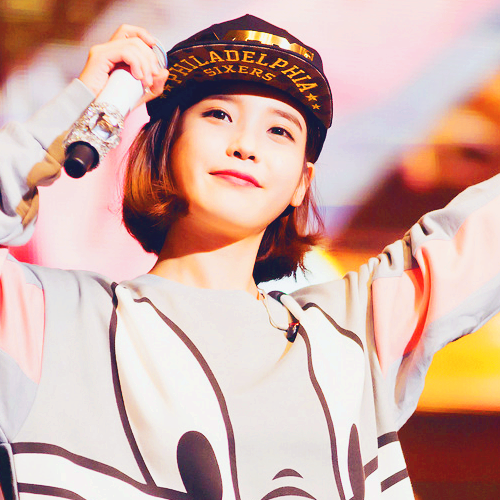 이상한표정짓는 아이유ㅋㅋㅋㅋㅋㅋㅋㅋㅋㅋㅋㅋ - 인스티즈(instiz) 이슈 카테고리